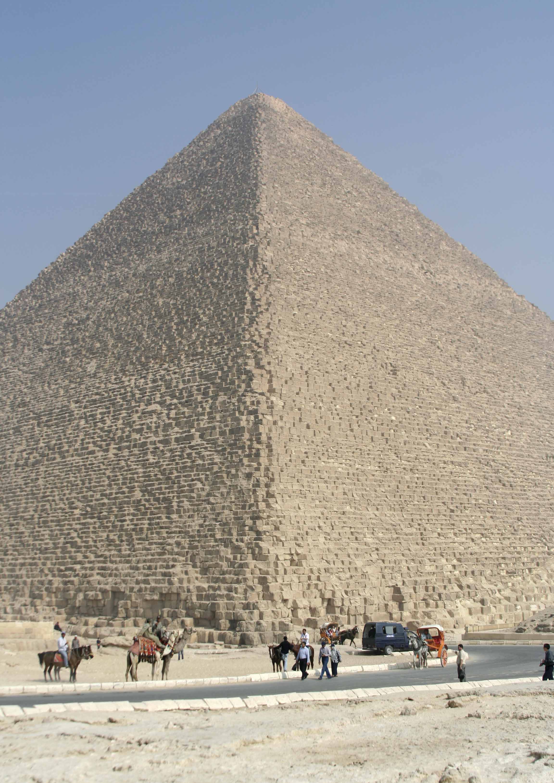 As Grandes Pirâmides de Gizé :: The Travellers S/A